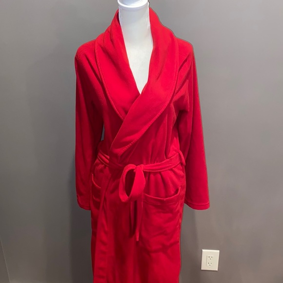 GAP | Intimates & Sleepwear | Red Soft Robe | Poshmark